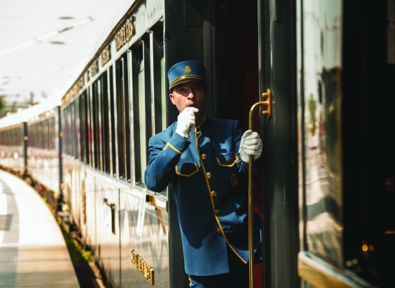 5 of the Most Iconic Rail Routes in the World | Railbookers®