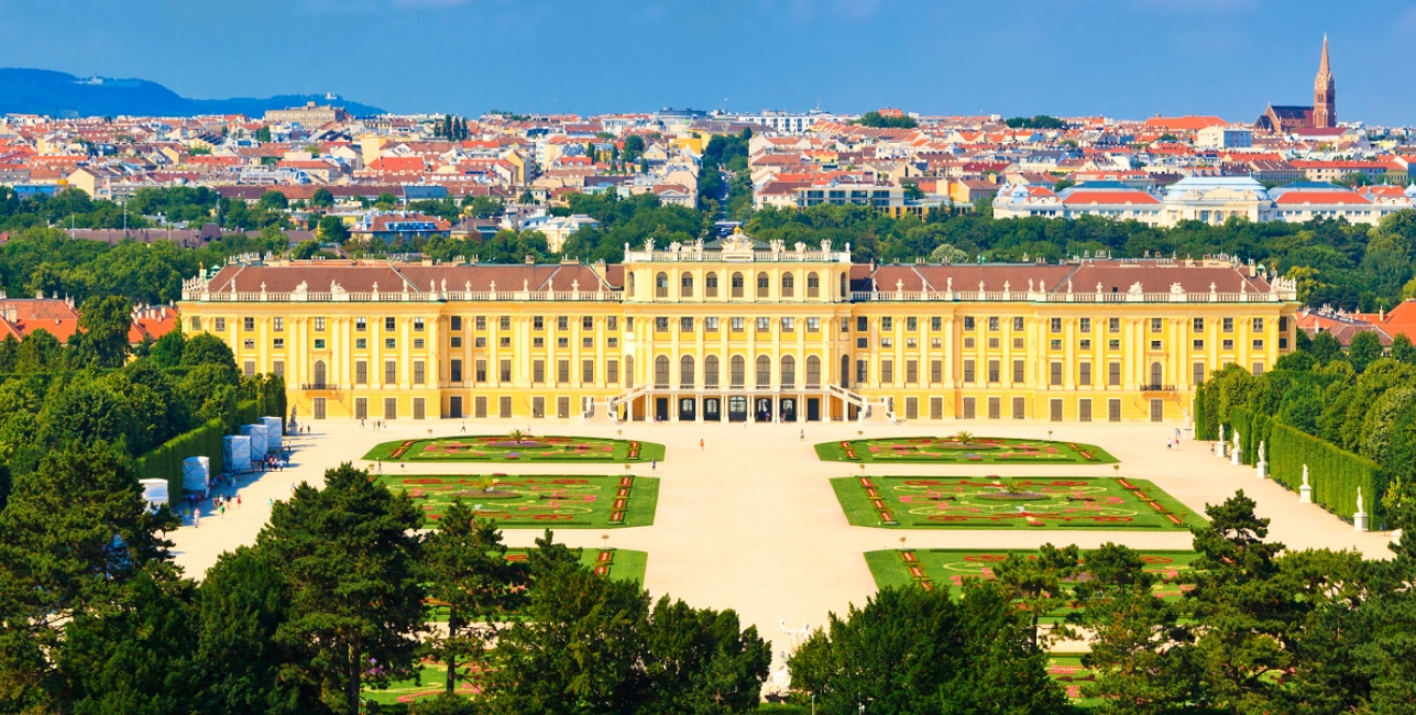 Vienna City Break via Cologne | Railbookers®