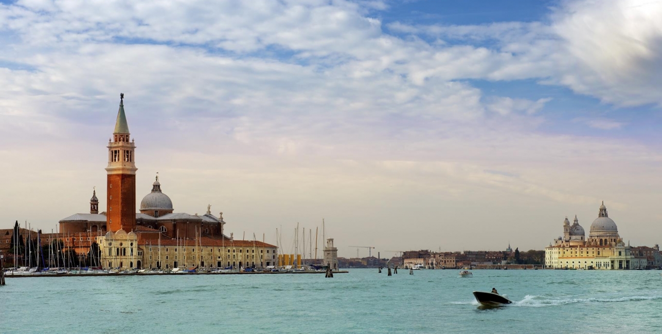 Ultimate Venice and Vienna Holiday via the Alps | Railbookers®