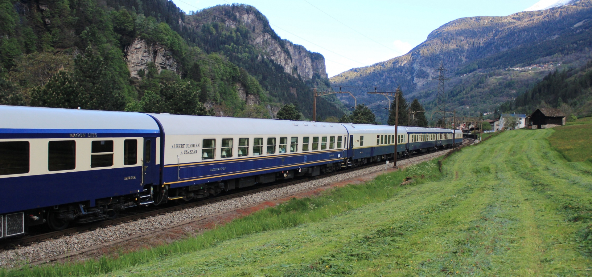 Golden Eagle Danube Express | Railbookers®