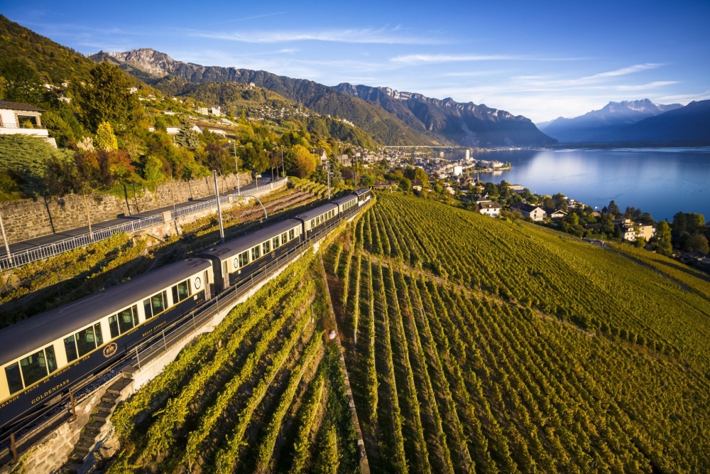 5 of the Most Iconic Rail Routes in the World | Railbookers®